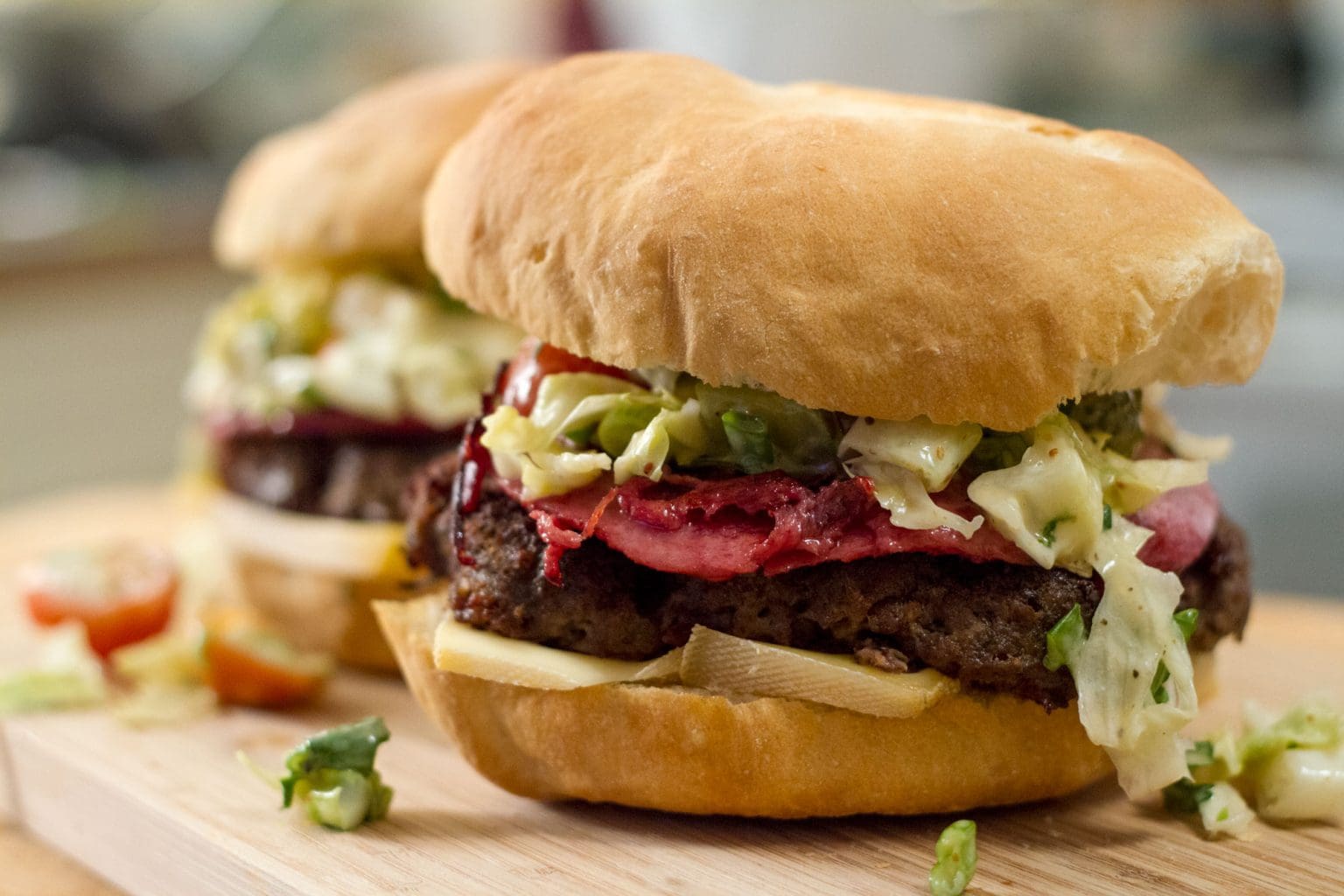 Méga cheeseburger à la pancetta & baloney | Bob le Chef