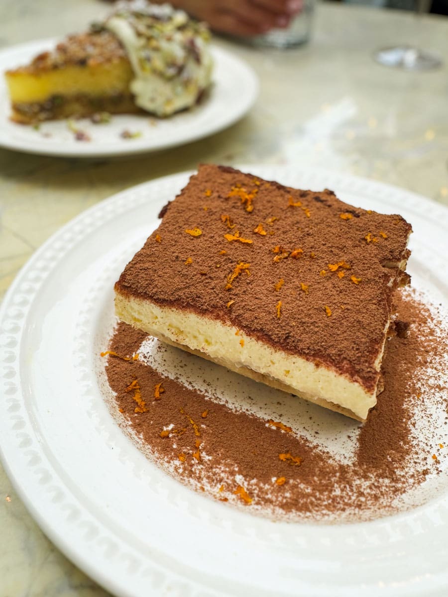 Top Spot: Mano Cornuto | Bob le Chef